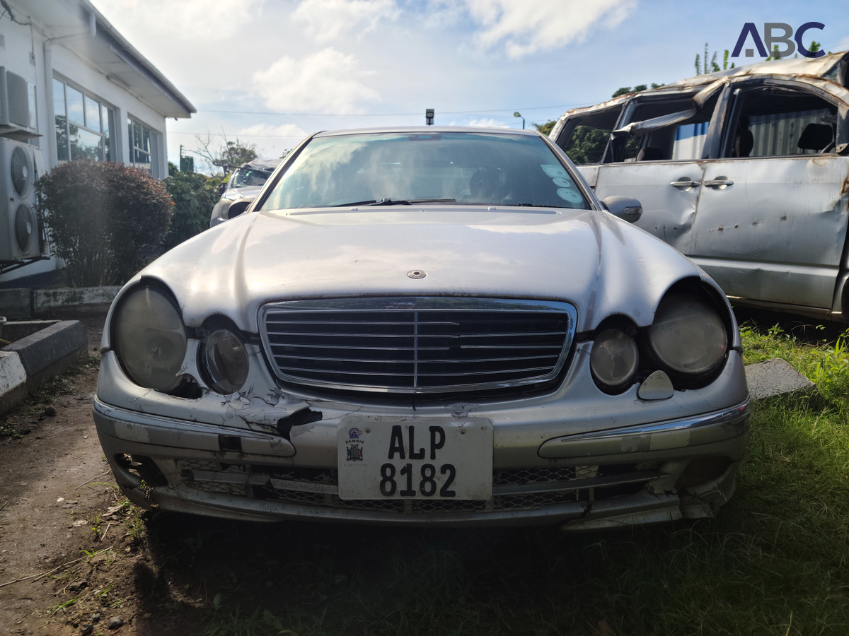 2002 Mercedes-Benz E-Class E320 Sedan