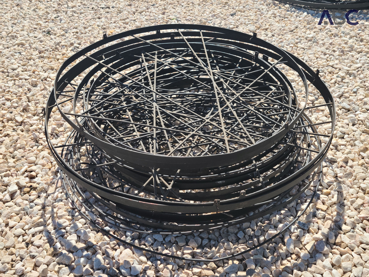 Round Metal Frames (1 Lot)