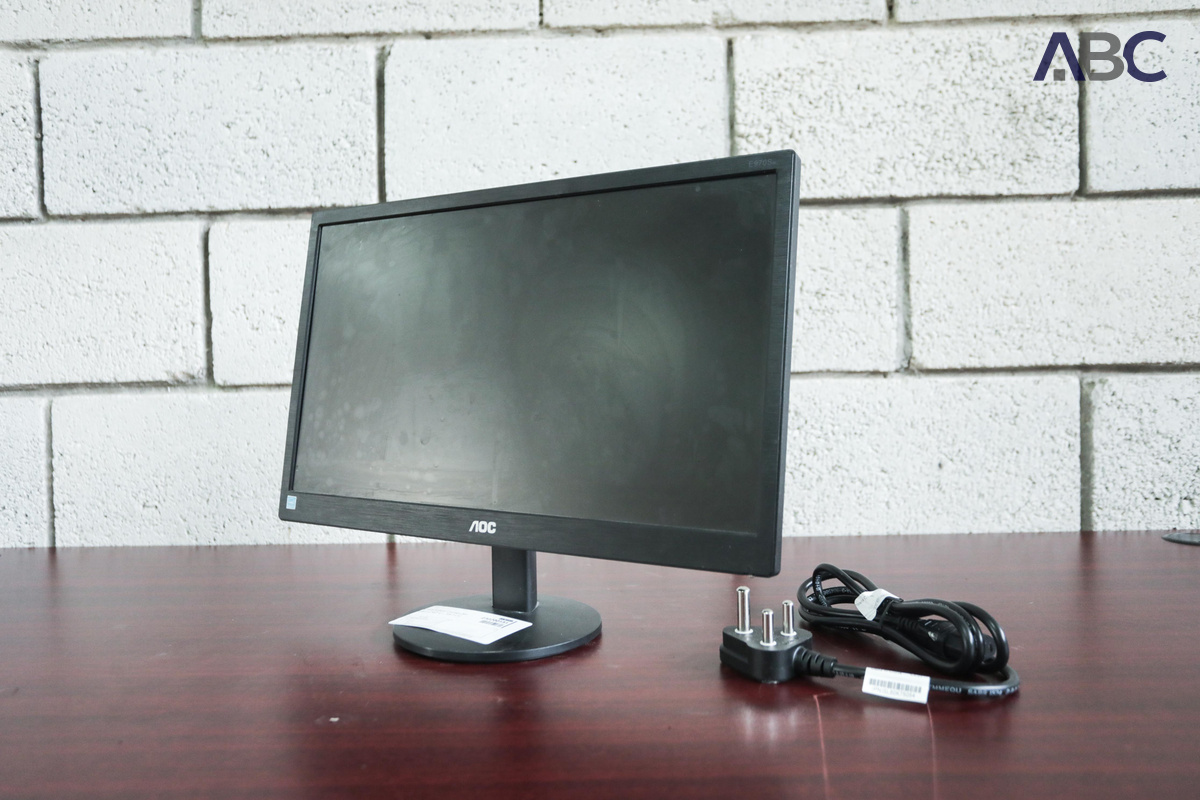 AOC E970SW Computer Monitor (18") (1)