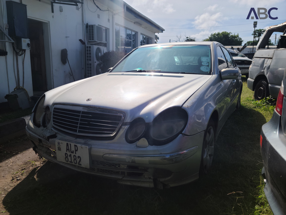 2002 Mercedes-Benz E-Class E320 Sedan