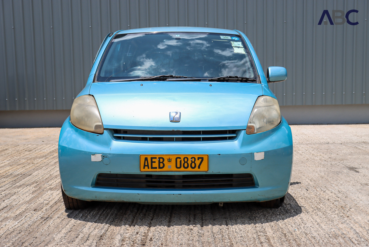 2005 Toyota Passo 1.0i Hatchback