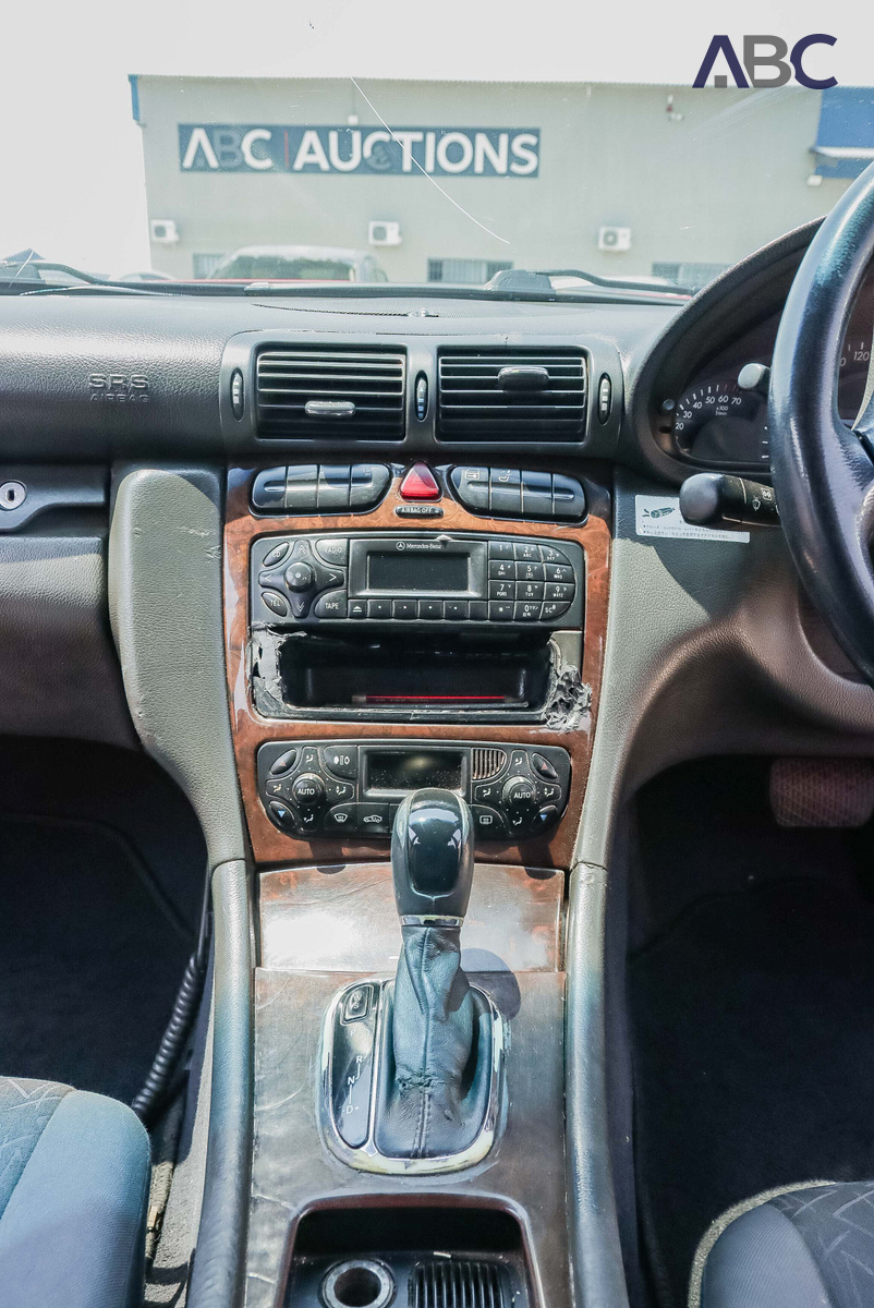 2001 Mercedes-Benz C-Class C200 Sedan