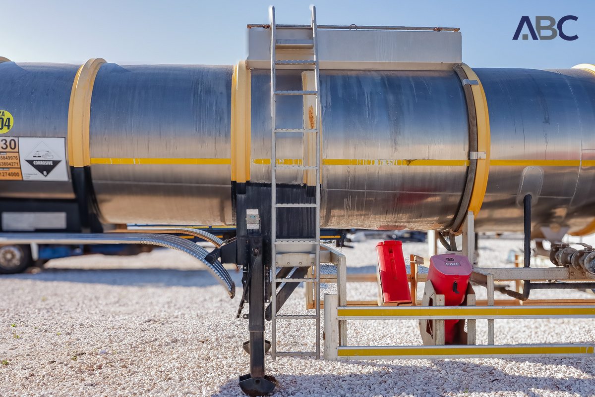 2018 GRW 22,500L Tridem Semi Stainless Steel Acid Tanker